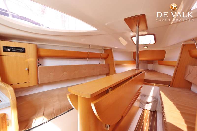 MAXUS 24 sailing yacht for sale | De Valk Yacht broker