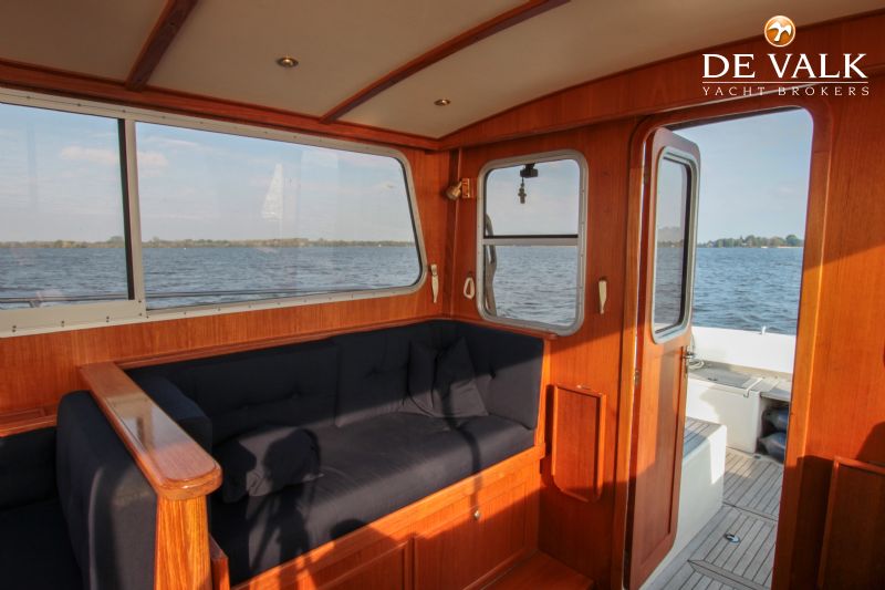 MITCHELL 31 MKIII motor yacht for sale | De Valk Yacht Brokers