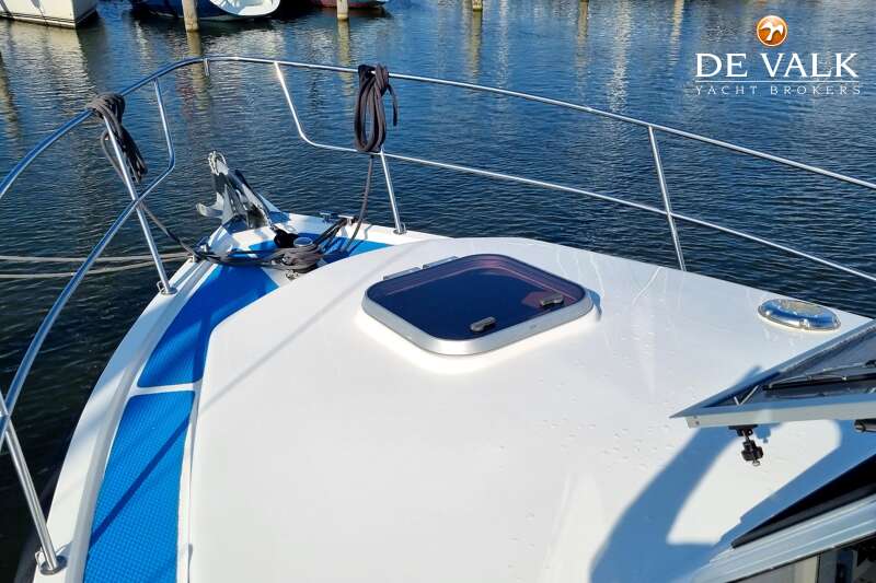 MITCHELL 31 MKIV motor yacht for sale | De Valk Yacht broker