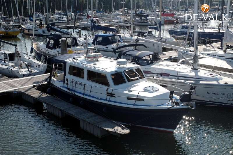 MITCHELL 31 MKIV motor yacht for sale | De Valk Yacht broker