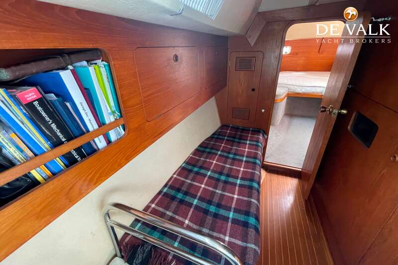 MOODY 376 sailing yacht for sale | De Valk Yacht broker