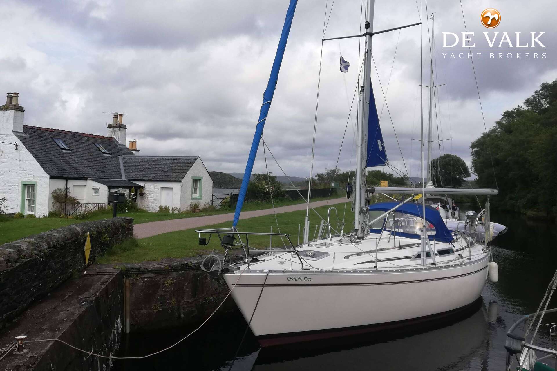 MOODY 376 sailing yacht for sale | De Valk Yacht broker