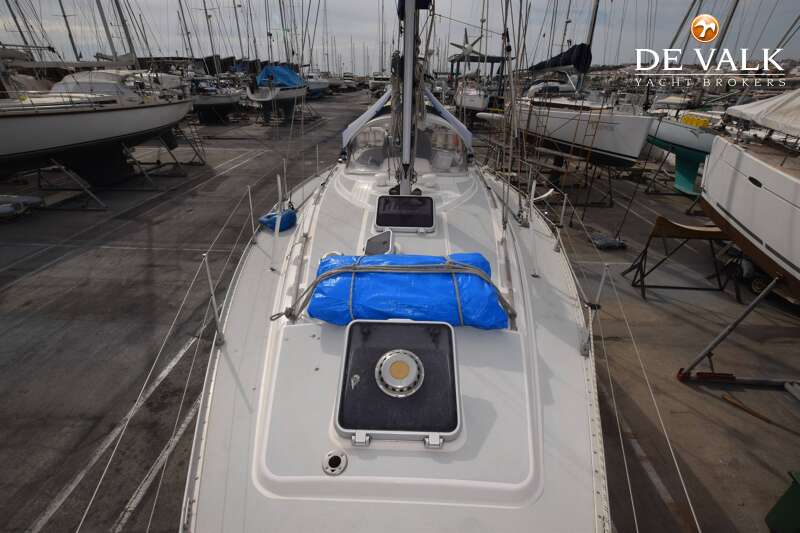 MOODY 38 sailing yacht for sale | De Valk Yacht broker