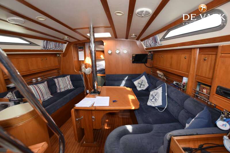 MOODY 38 sailing yacht for sale | De Valk Yacht broker