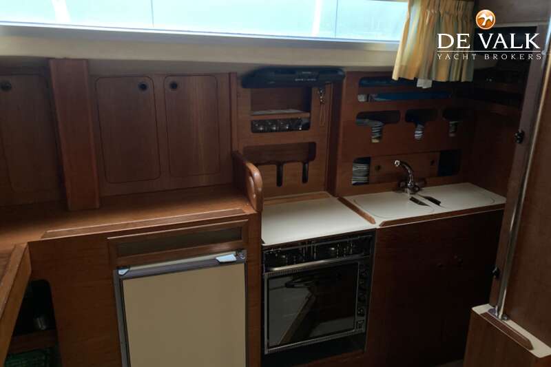 MOODY 40 sailing yacht for sale | De Valk Yacht broker