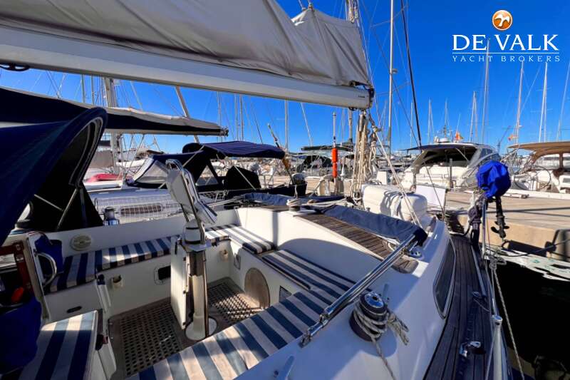 MOODY 40 sailing yacht for sale | De Valk Yacht broker