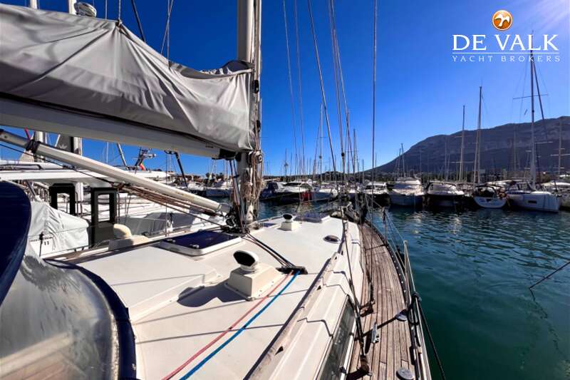 MOODY 40 sailing yacht for sale | De Valk Yacht broker