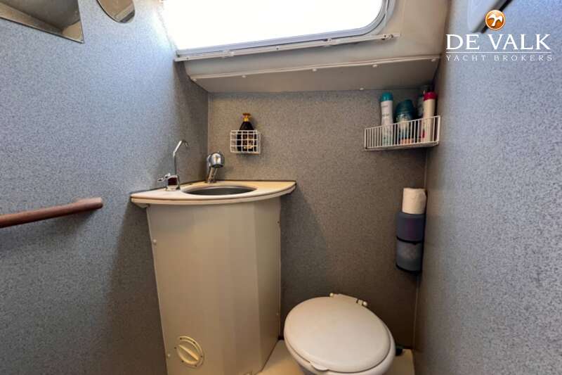 MOODY 40 sailing yacht for sale | De Valk Yacht broker