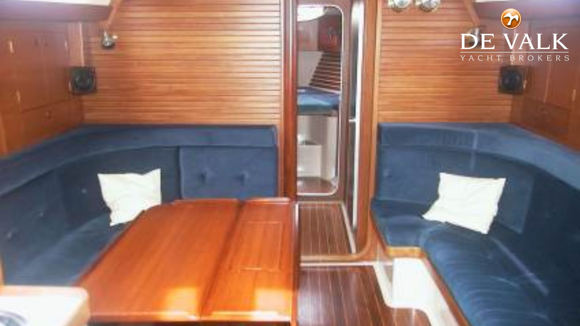 MOODY 41 sailing yacht for sale | De Valk Yacht broker