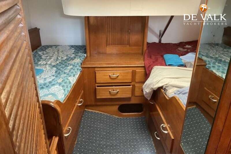 MOODY 44 sailing yacht for sale | De Valk Yacht broker