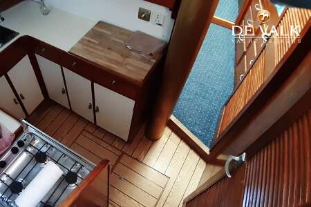 MOODY 44 sailing yacht for sale | De Valk Yacht broker