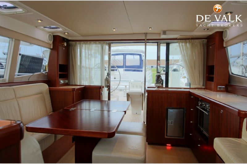 MOODY 45 DS sailing yacht for sale | De Valk Yacht Brokers