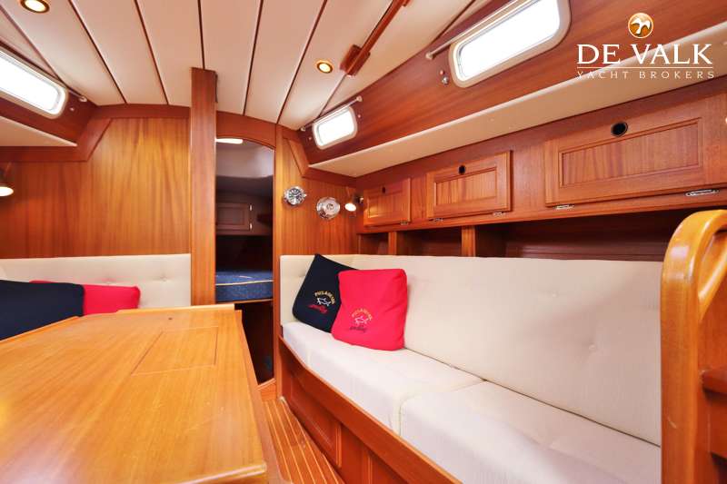 NAJAD 330 sailing yacht for sale | De Valk Yacht broker