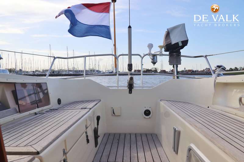 NAJAD 330 sailing yacht for sale | De Valk Yacht broker