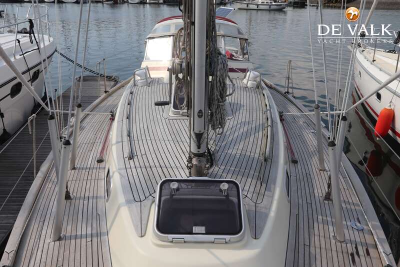 NAJAD 330 sailing yacht for sale | De Valk Yacht broker