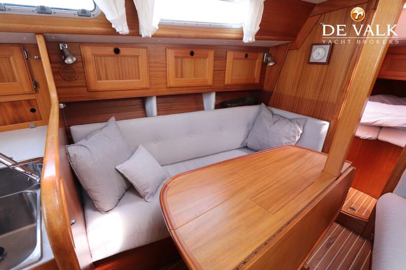 NAJAD 331 sailing yacht for sale | De Valk Yacht broker