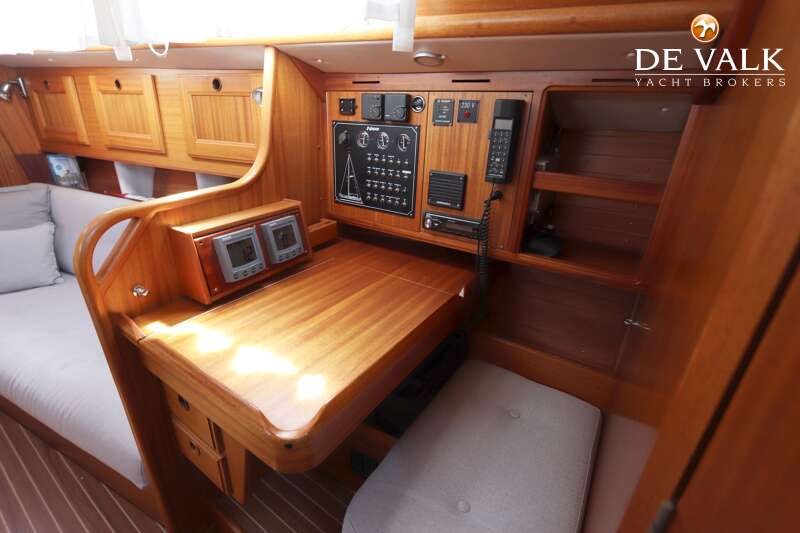 NAJAD 331 sailing yacht for sale | De Valk Yacht broker