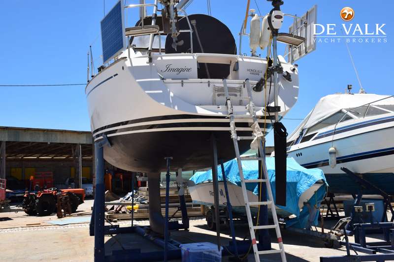 NAJAD 355 sailing yacht for sale | De Valk Yacht broker