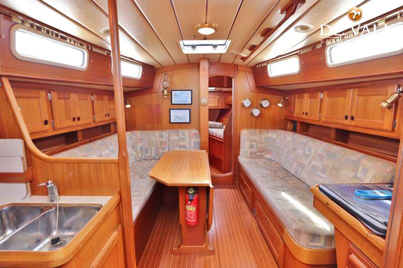 NAJAD 370 sailing yacht for sale | De Valk Yacht broker