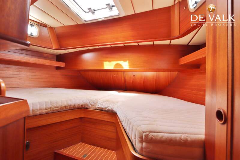 NAJAD 370 sailing yacht for sale | De Valk Yacht broker