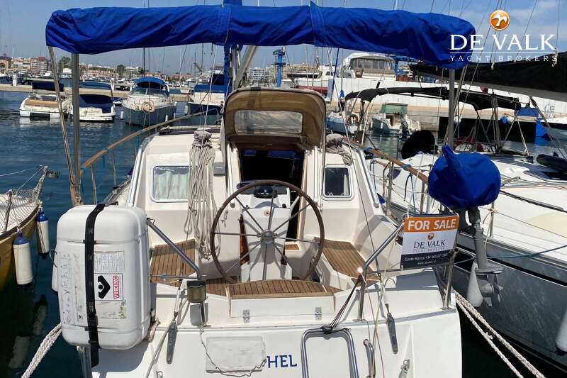 NAUTICAT 321 sailing yacht for sale | De Valk Yacht broker