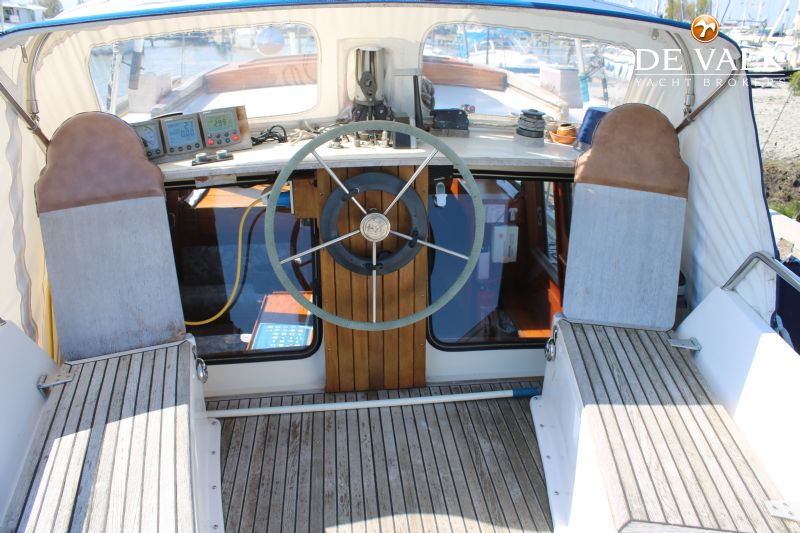 NAUTICAT 33 motorsailer for sale | De Valk Yacht Brokers