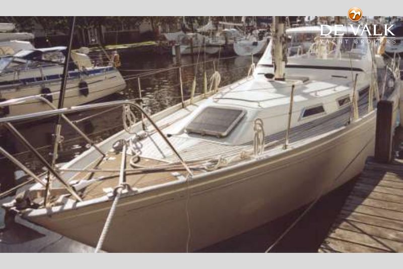 NICHOLSON 39 sailing yacht for sale | De Valk Yacht Brokers