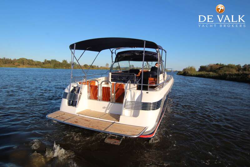 NIMBUS 33 NOVA CABRIO motor yacht for sale | De Valk Yacht broker