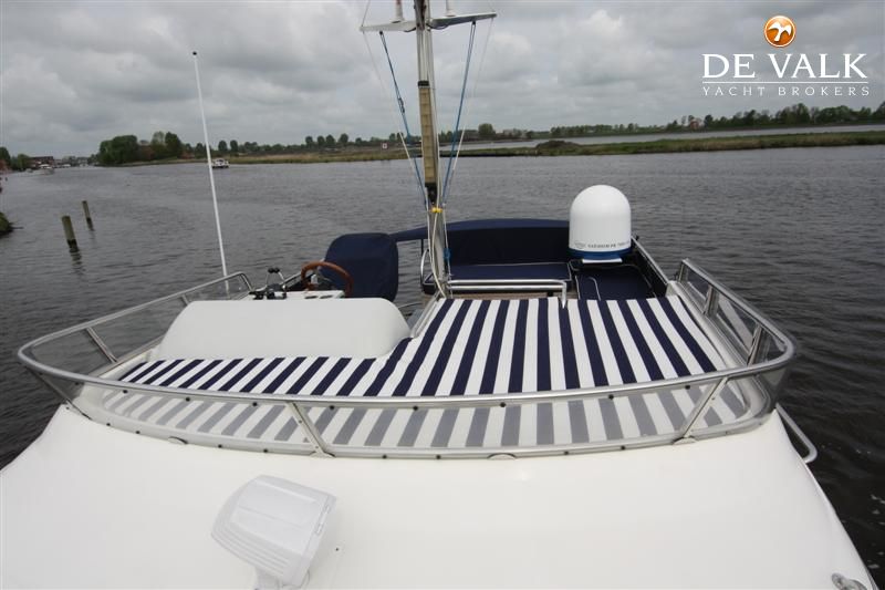 NIMBUS 380 COMMANDER motor yacht for sale | De Valk Yacht Brokers