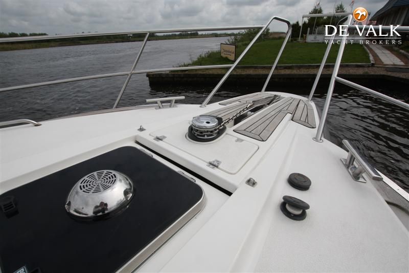NIMBUS 380 COMMANDER motor yacht for sale | De Valk Yacht Brokers