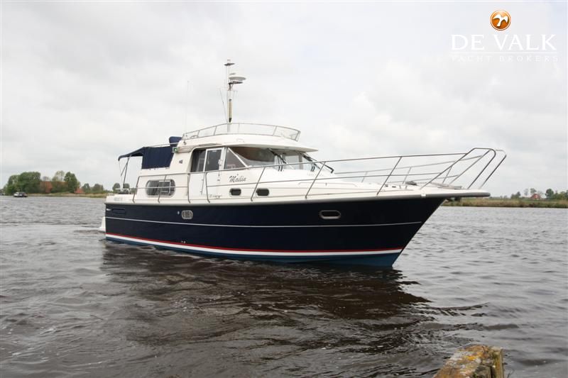 NIMBUS 380 COMMANDER motor yacht for sale | De Valk Yacht Brokers