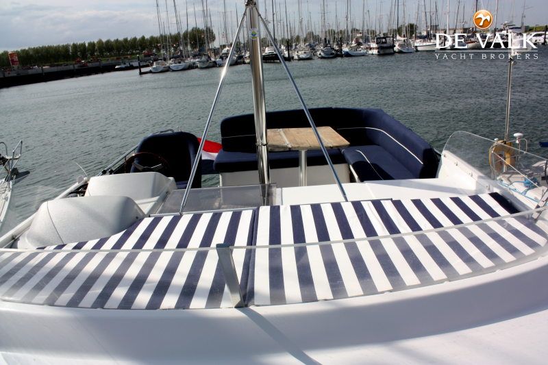 NIMBUS 380 COMMANDER motor yacht for sale | De Valk Yacht Brokers