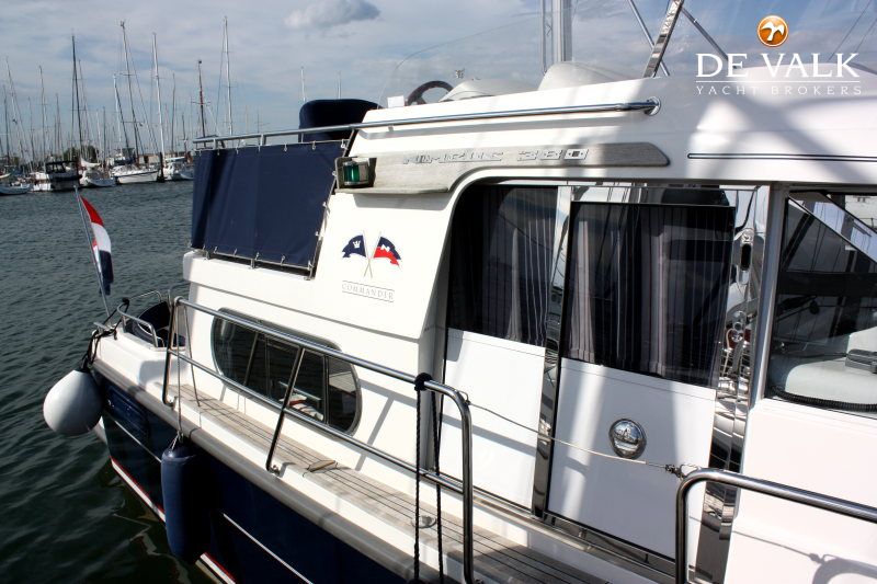 NIMBUS 380 COMMANDER motor yacht for sale | De Valk Yacht Brokers