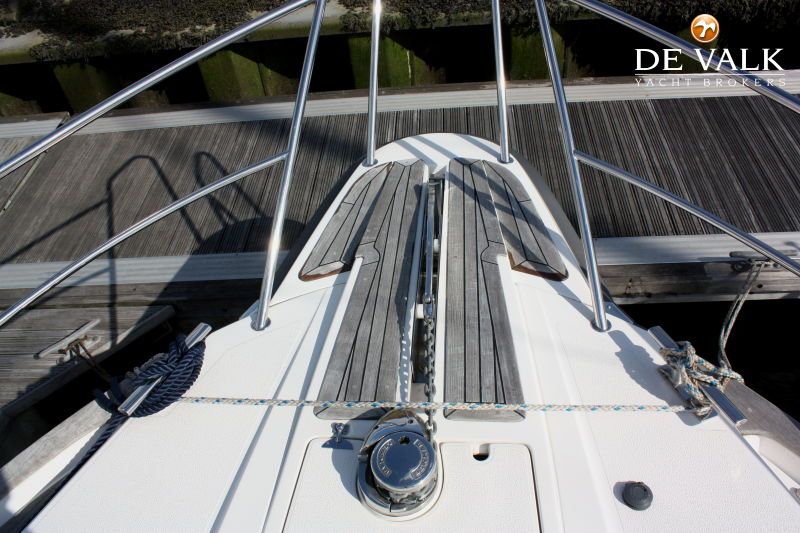 NIMBUS 380 COMMANDER motor yacht for sale | De Valk Yacht Brokers