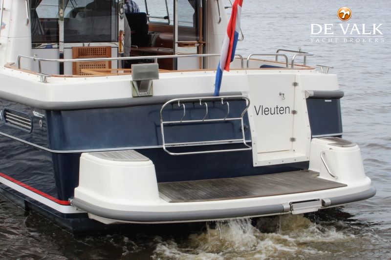 NIMBUS 380 COUPE motor yacht for sale | De Valk Yacht Brokers