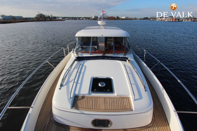 NIMBUS 42 NOVA motor yacht for sale | De Valk Yacht Brokers