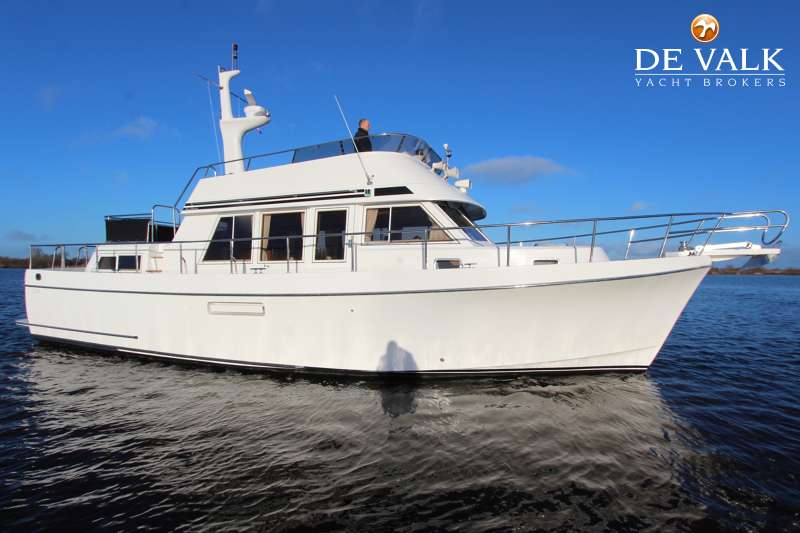 OCEAN ALEXANDER 423 CLASSICO motor yacht for sale | De Valk Yacht broker