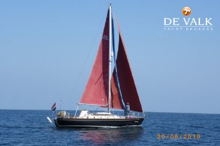 OE 32 sailing yacht for sale | De Valk Yacht broker