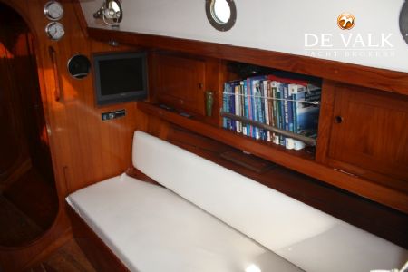 OE 32 sailing yacht for sale | De Valk Yacht broker