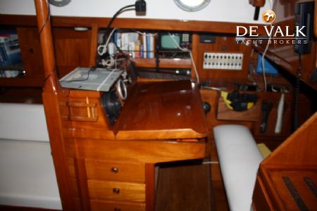 OE 32 sailing yacht for sale | De Valk Yacht broker