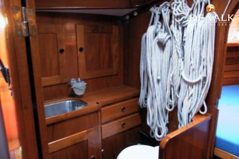 OE 32 sailing yacht for sale | De Valk Yacht Brokers