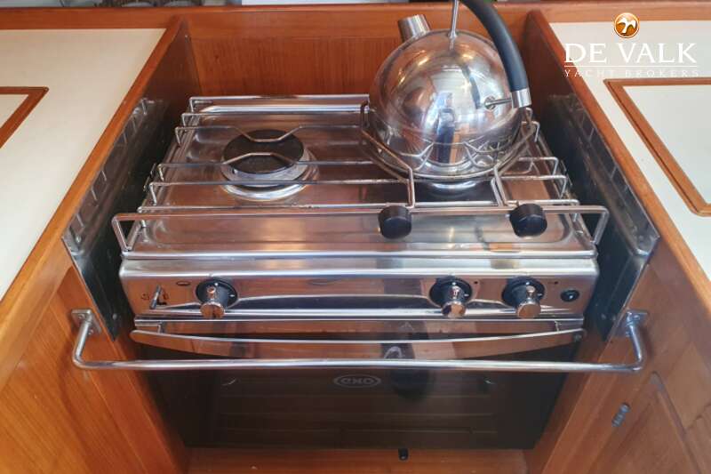 OLSEN 38 sailing yacht for sale | De Valk Yacht broker