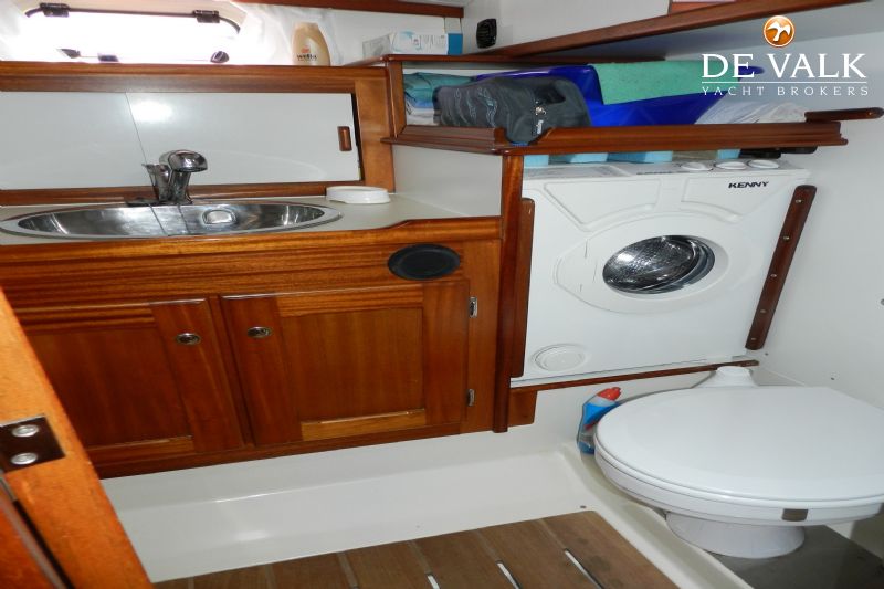OVERSEAS 40 sailing yacht for sale | De Valk Yacht Brokers