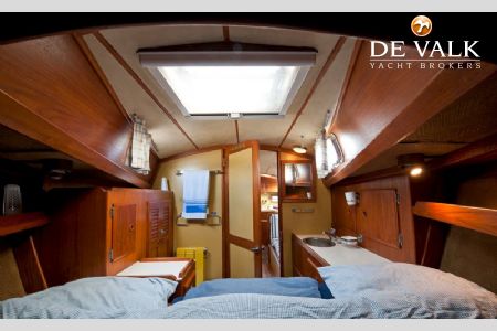 PEARSON 424 sailing yacht for sale | De Valk Yacht broker