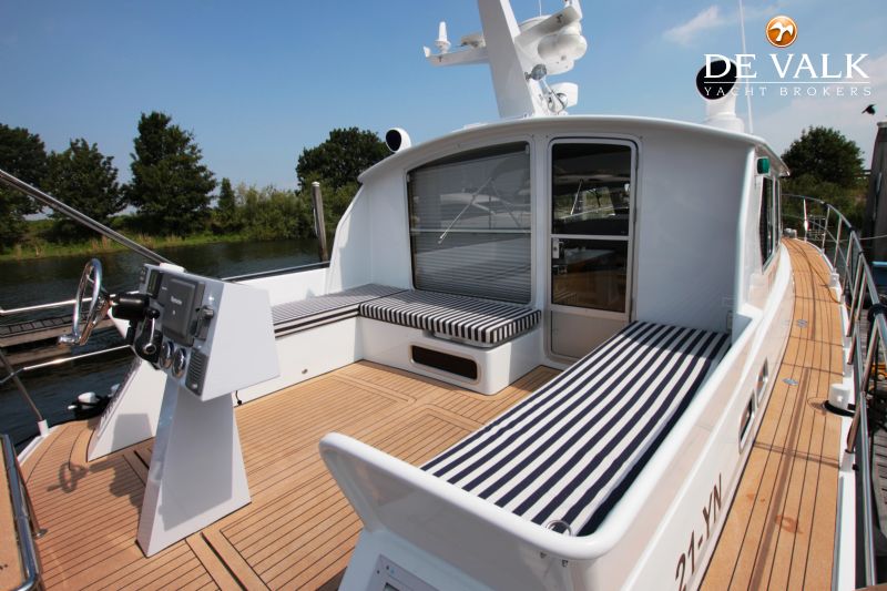 PILOT 40 motor yacht for sale | De Valk Yacht Brokers