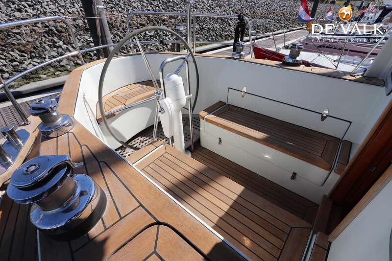 PILOTHOUSE CUTTER zeilboot te koop | Jachtmakelaar De Valk