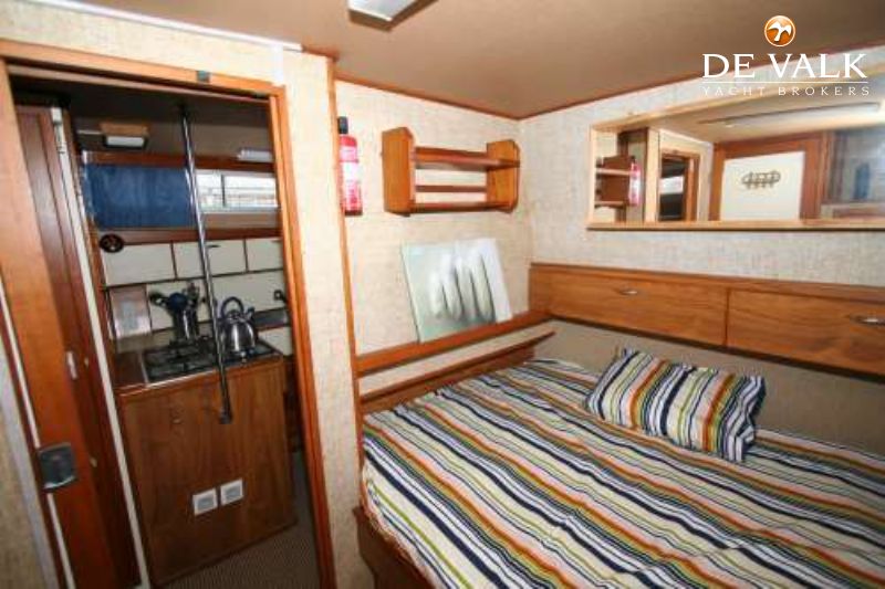 PRINCESS 37 motor yacht for sale | De Valk Yacht Brokers