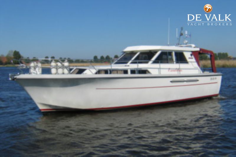 PRINCESS 37 motor yacht for sale | De Valk Yacht Brokers