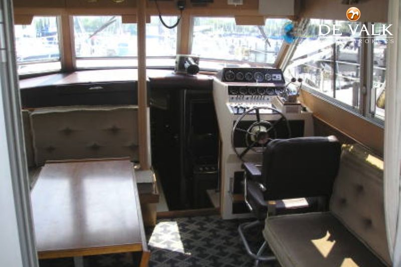 PRINCESS 37S motor yacht for sale | De Valk Yacht Brokers