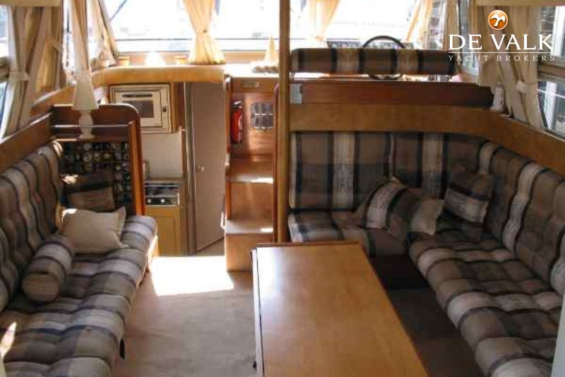 PRINCESS 412 motor yacht for sale | De Valk Yacht broker